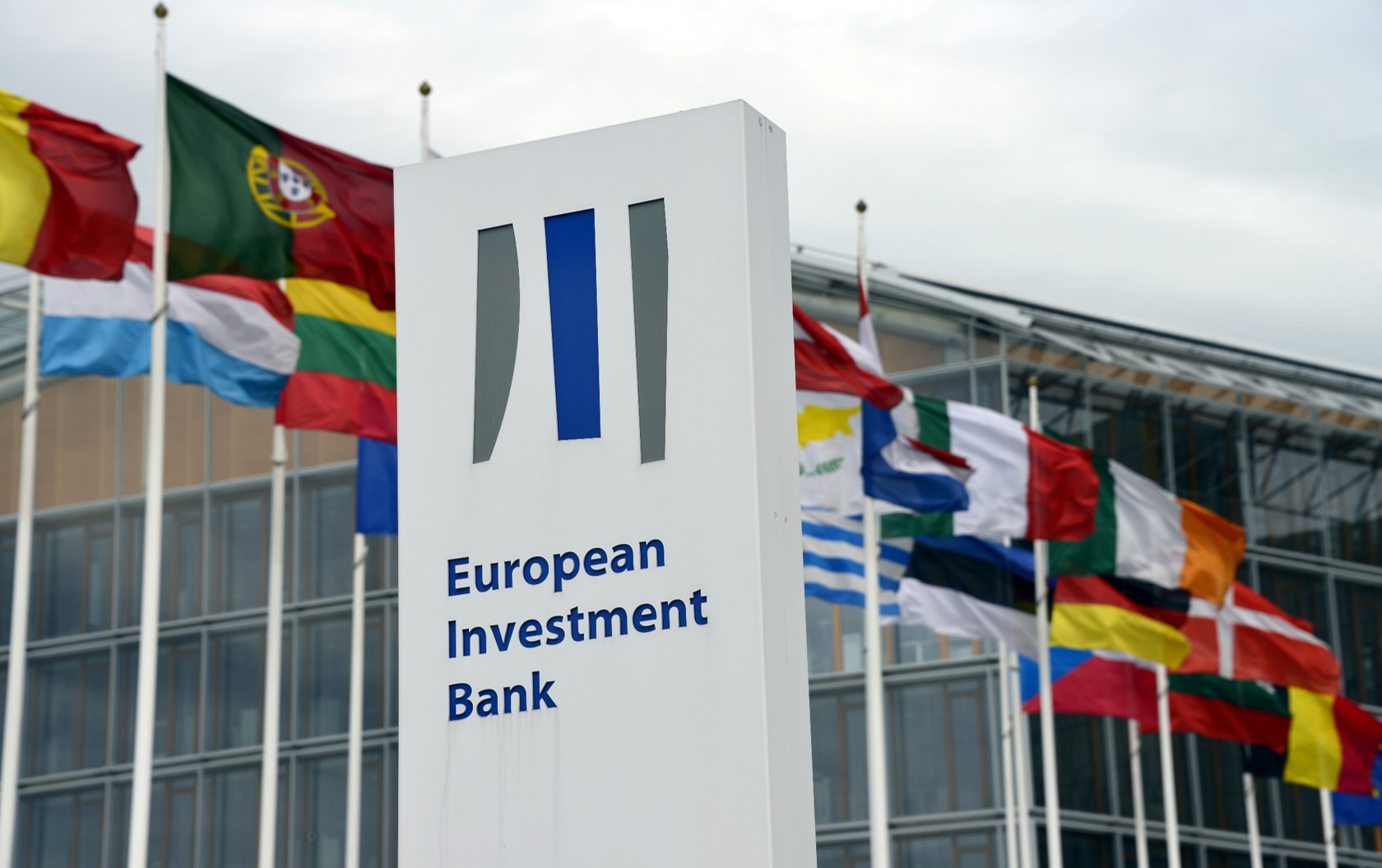 La Banca europea per gli investimenti (BEI) firma un accordo per 30 ... La Banca europea per gli investimenti (BEI) firma un accordo per 30 ...